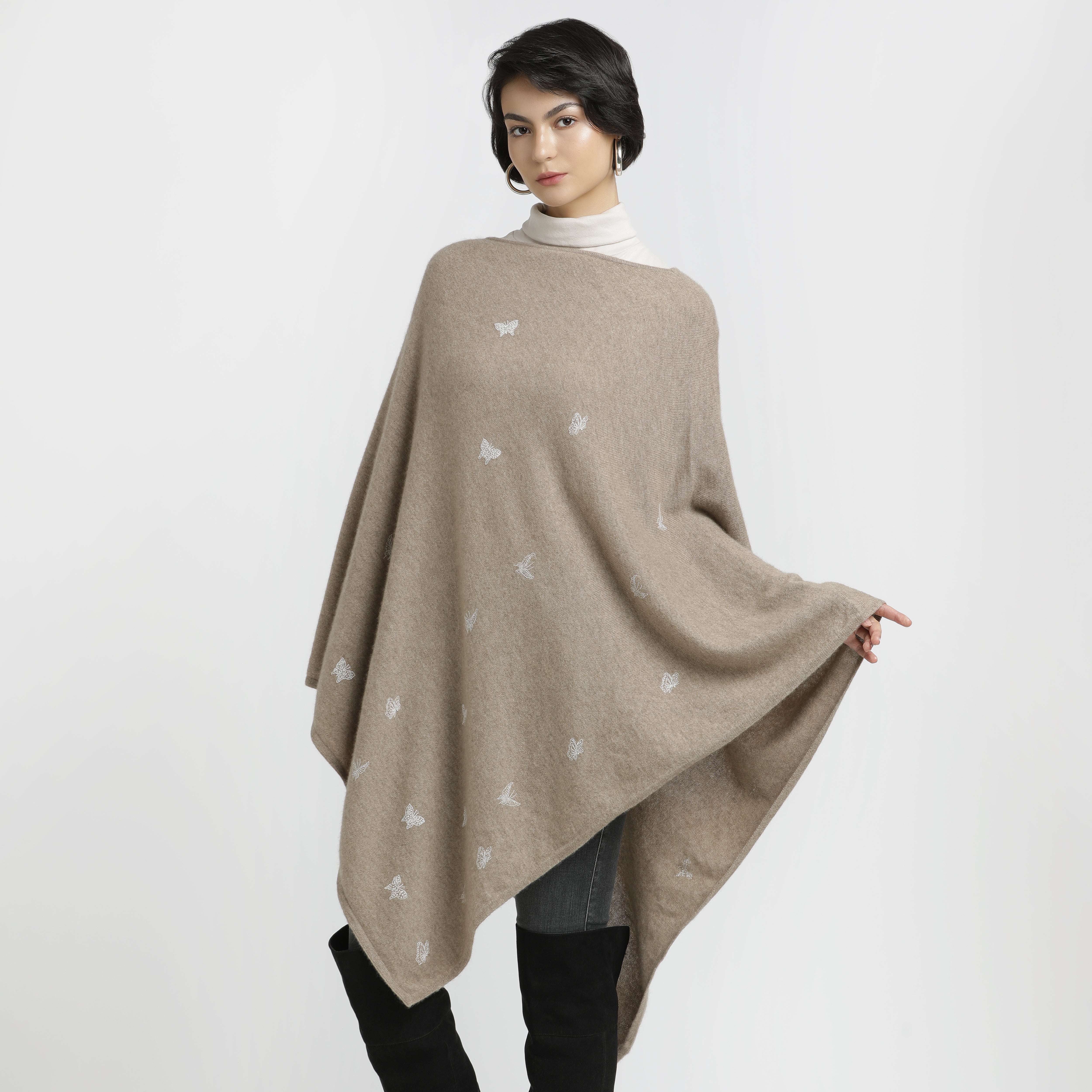 Embroidered Poncho Natural Butterfly L/XL – Pink Maharani